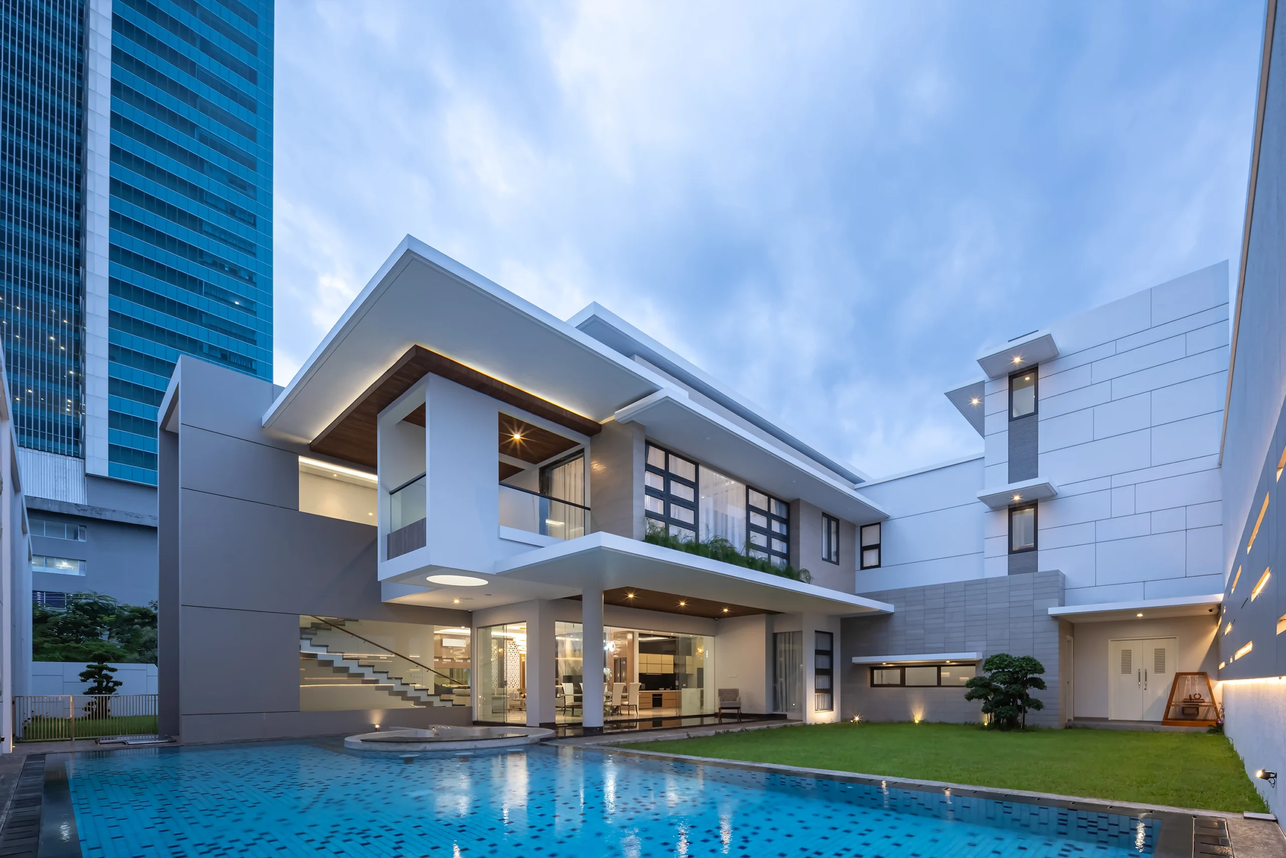 Arsitek Solo: ET House, Rumah Urban Luxury di Solo Baru - ConArch ...